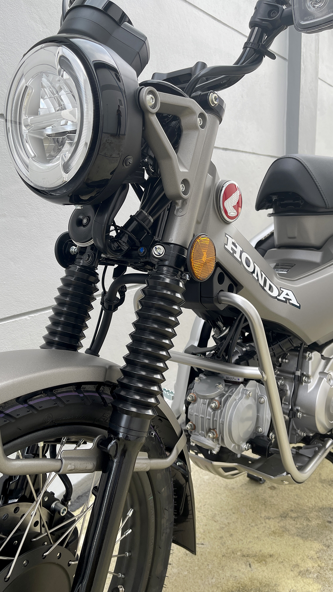 Honda CT125 2023 ABS Màu Xám Bạc Stanley